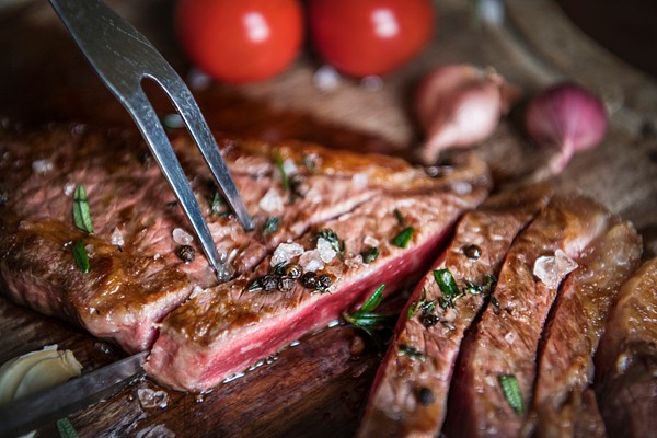 Medium rare piece of steak | Premium Photo - rawpixel