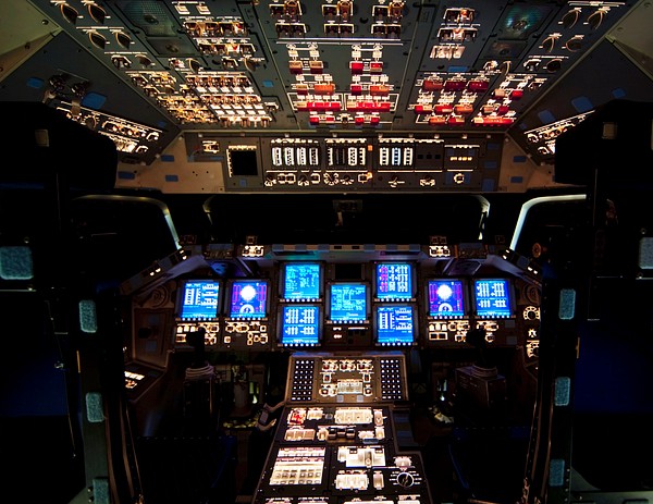 flight deck space shuttle Endeavour | Free Photo - rawpixel