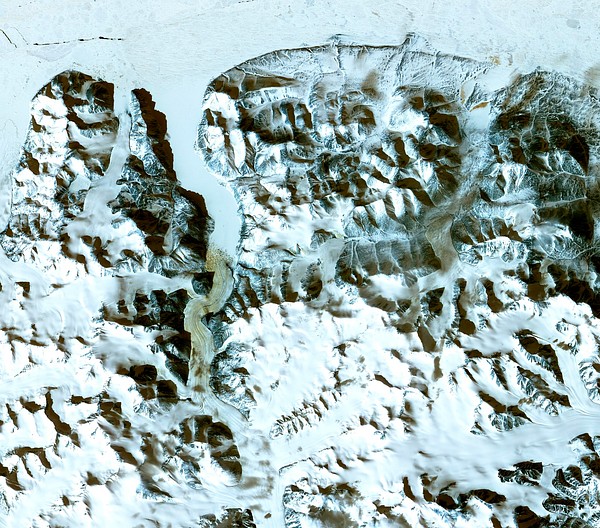 The northernmost land in the world | Free Photo - rawpixel