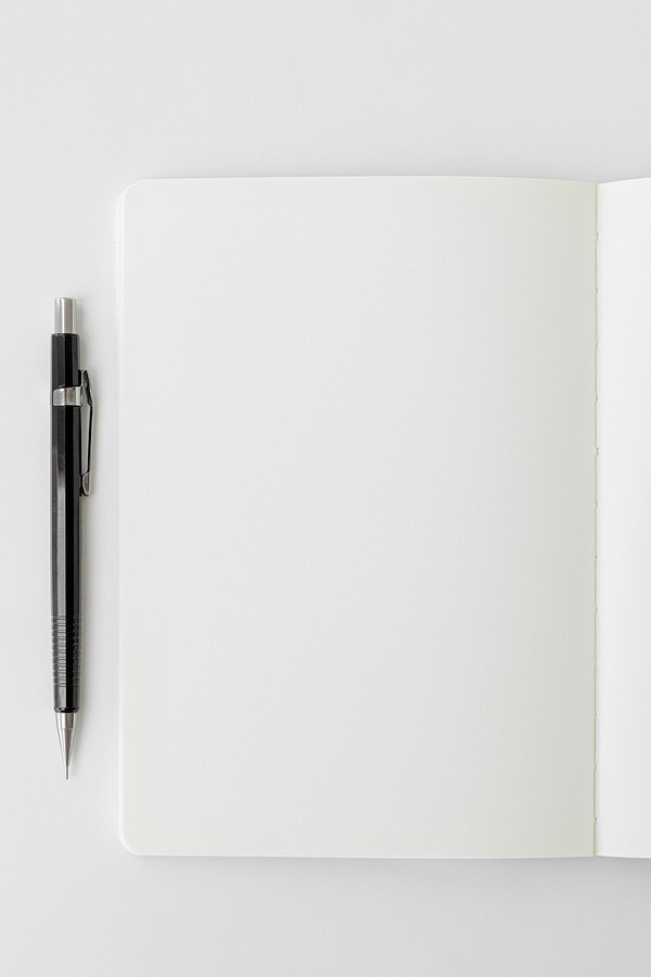 Blank plain white notebook page | Free Photo - rawpixel