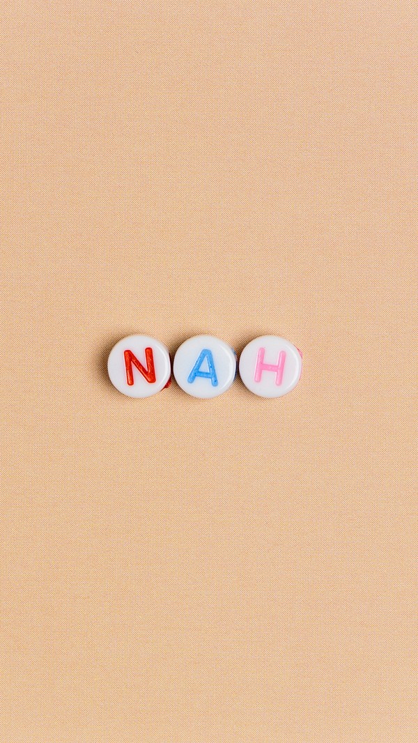 Nah beads word lettering typography | Free Photo - rawpixel