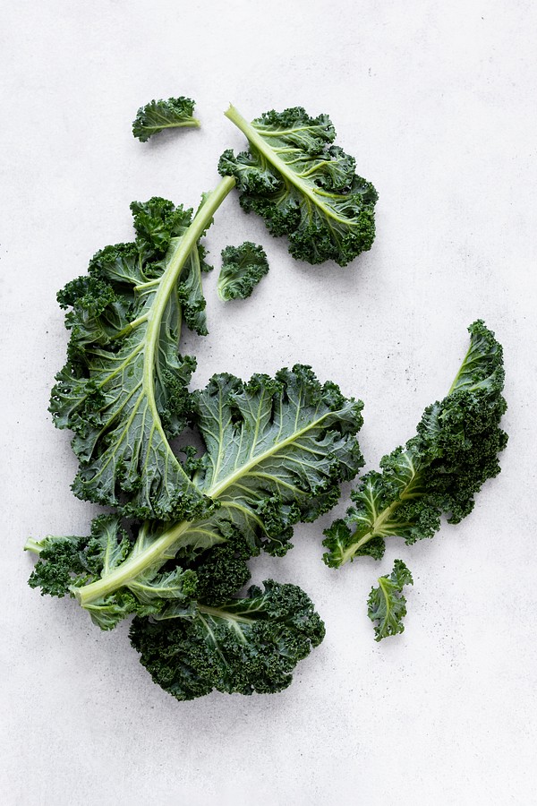 Kale leaves flat lay food | Free Photo - rawpixel
