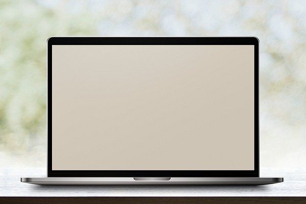 Laptop screen mockup wooden table | Premium PSD Mockup - rawpixel