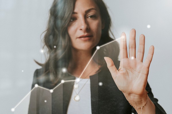 Woman touching a screen with her | Premium PSD - rawpixel