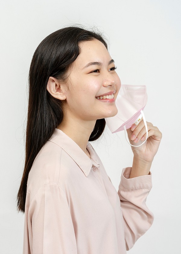 Smiling Asian woman wearing mask | Free Photo - rawpixel