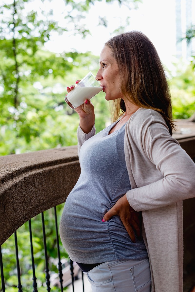 Pregnant Mother Images | Free Photos, PNG Stickers, Wallpapers ...