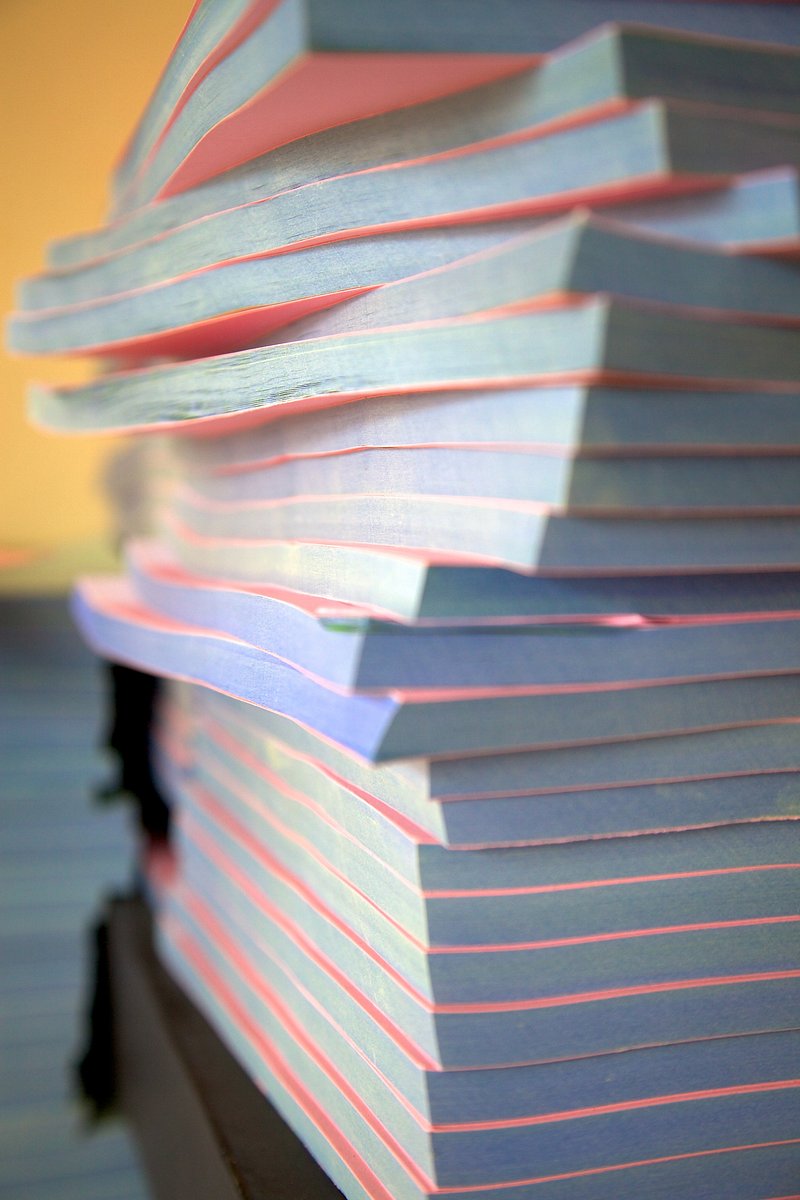 Stack Of Papers Images | Free Photos, PNG Stickers, Wallpapers ...