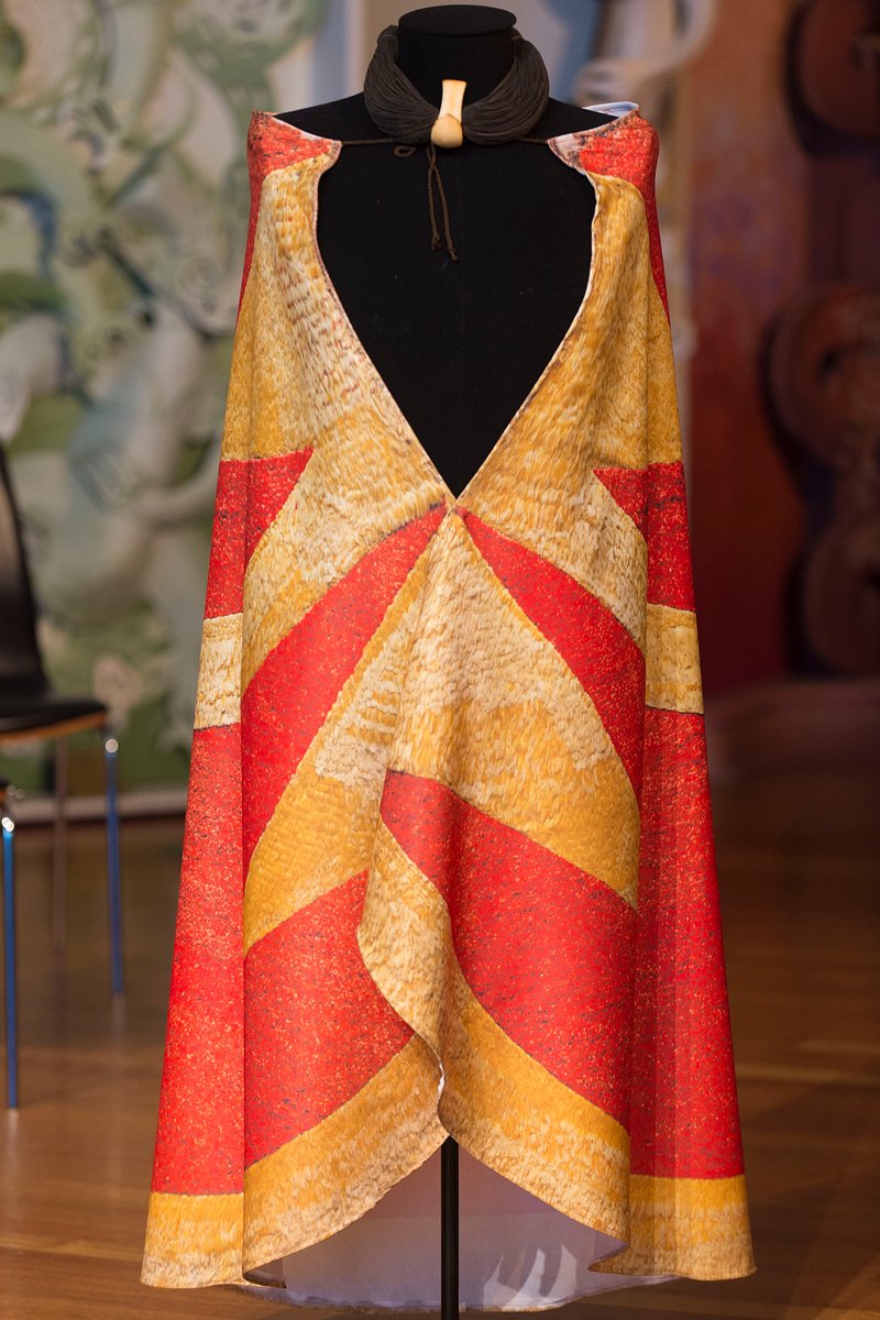 The Treasured Mahiole (feathered helmet) | Free Photo - rawpixel