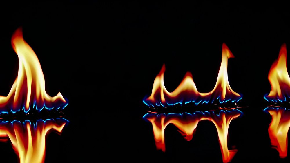 mesmerizing video flames reflected glossy | Free Video - rawpixel