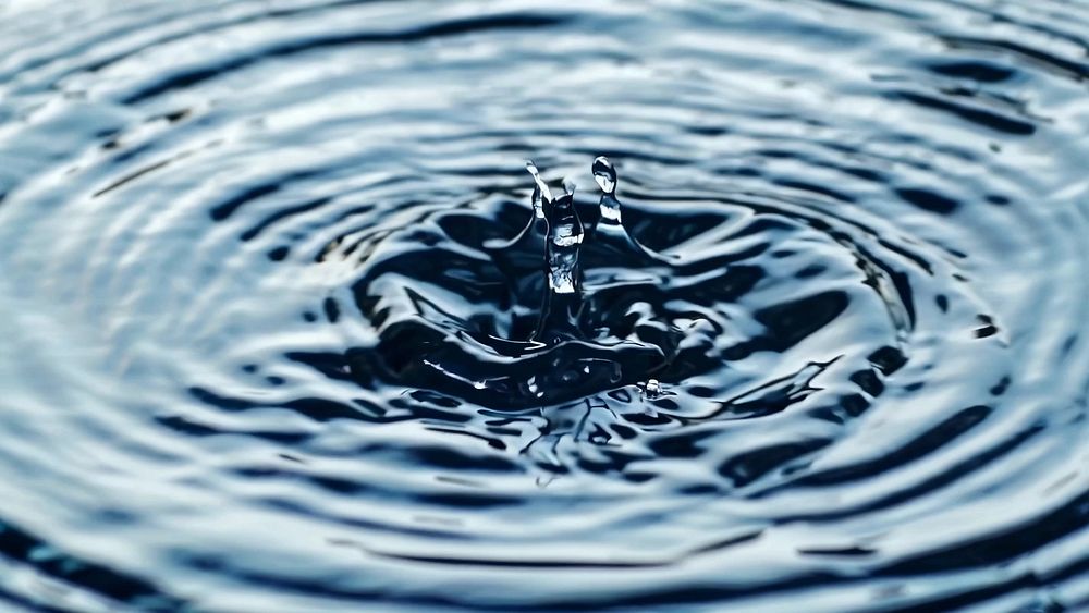 Close-up video water droplet creating | Free Video - rawpixel