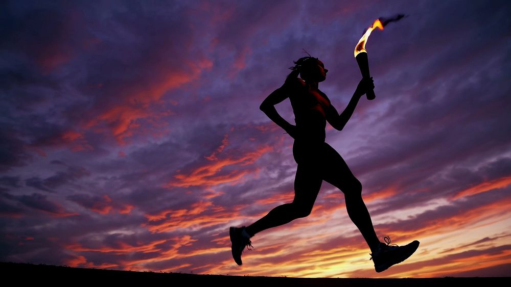 Silhouette runner torch vibrant sunset | Free Video - rawpixel
