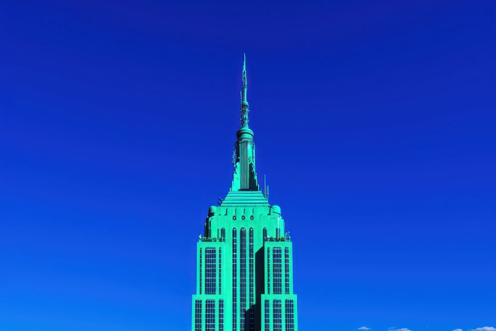 High contrast Empire State Building | Free Photo - rawpixel