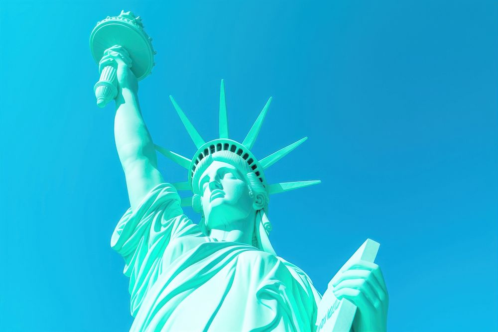 High contrast Statue Liberty statue | Free Photo - rawpixel