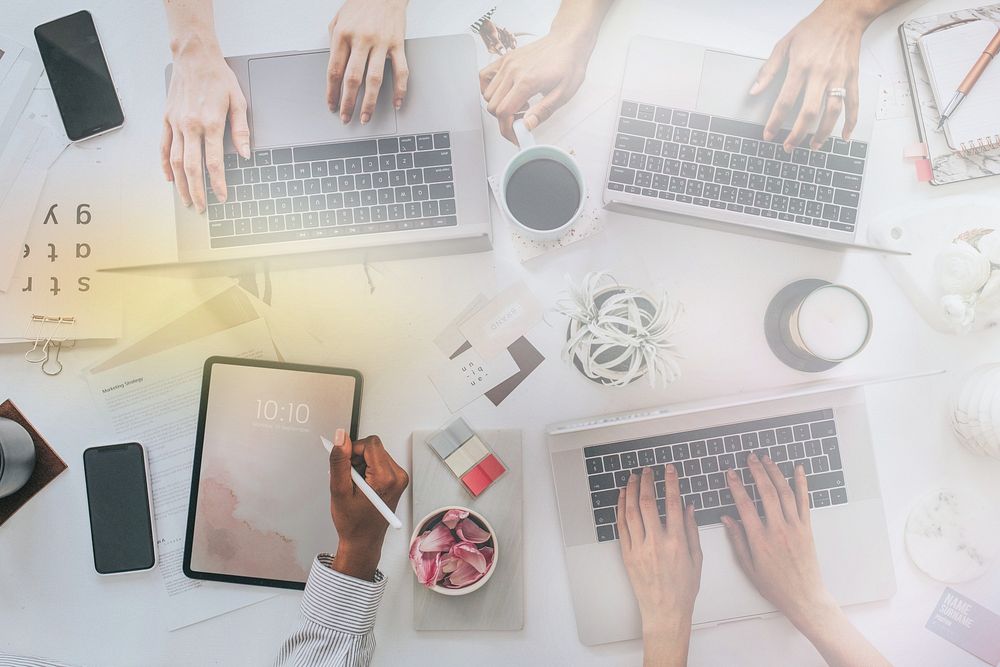 Businesswomen using digital devices work | Free Photo Illustration ...