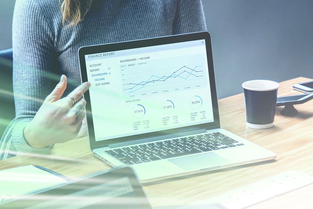 Business presentation laptop screen | Free Photo - rawpixel