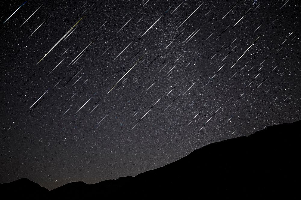 Meteor shower night sky stars | Free Photo - rawpixel