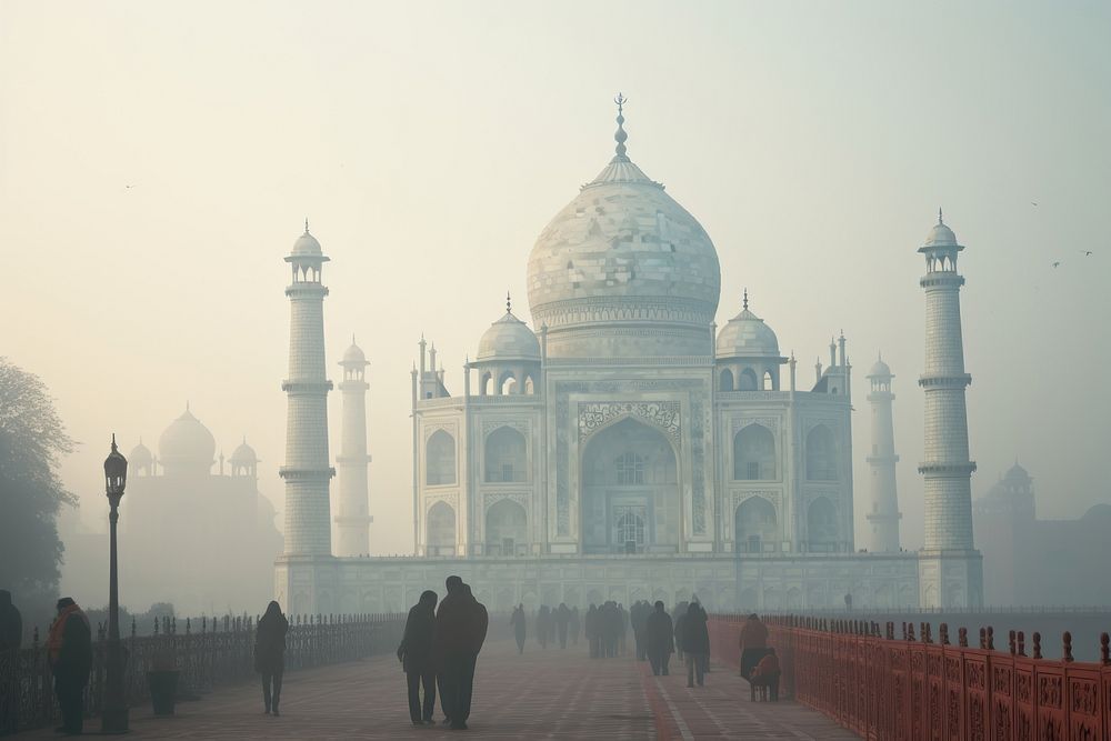 Iconic Taj Mahal in mist | Free Photo - rawpixel