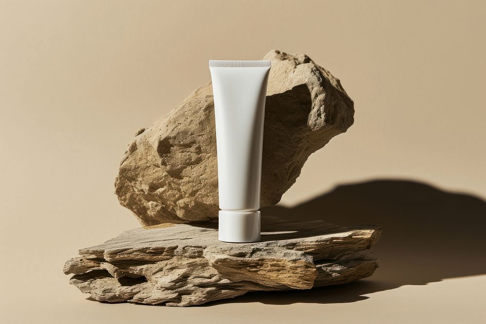 Skincare product tube mockup design | Premium PSD Mockup - rawpixel