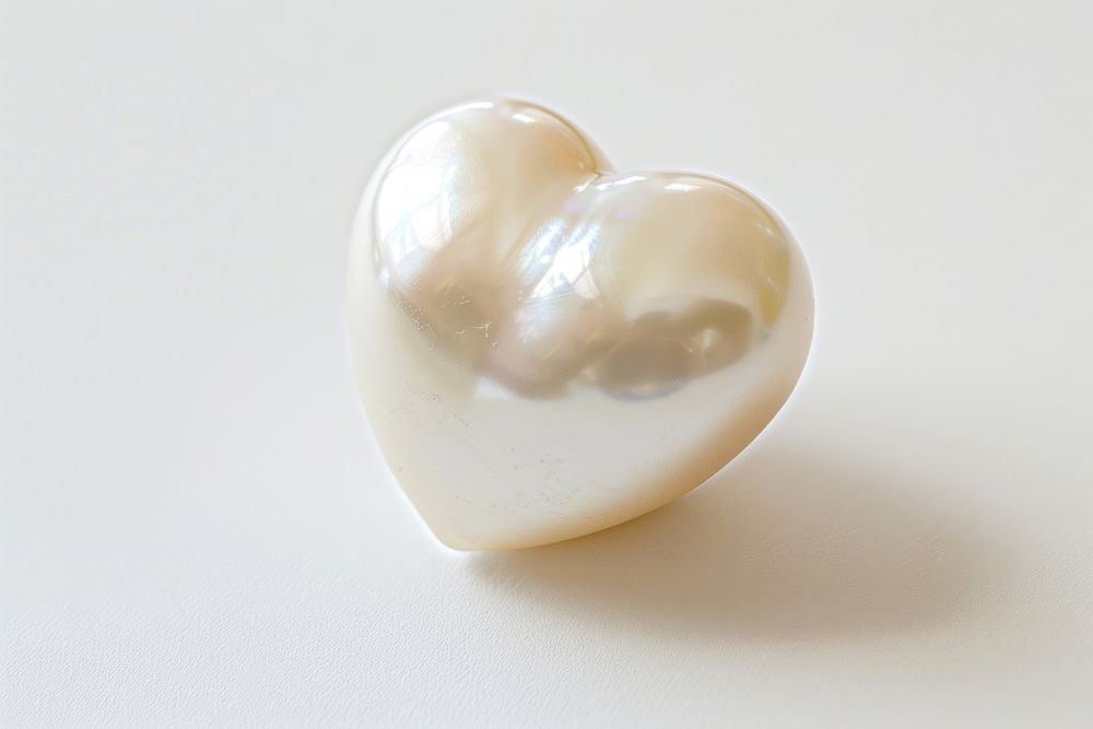 Elegant heart-shaped pearl jewelry | Free Photo - rawpixel