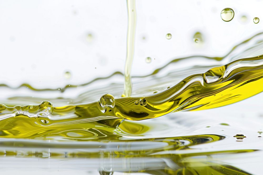 Golden liquid splash macro shot | Free Photo - rawpixel