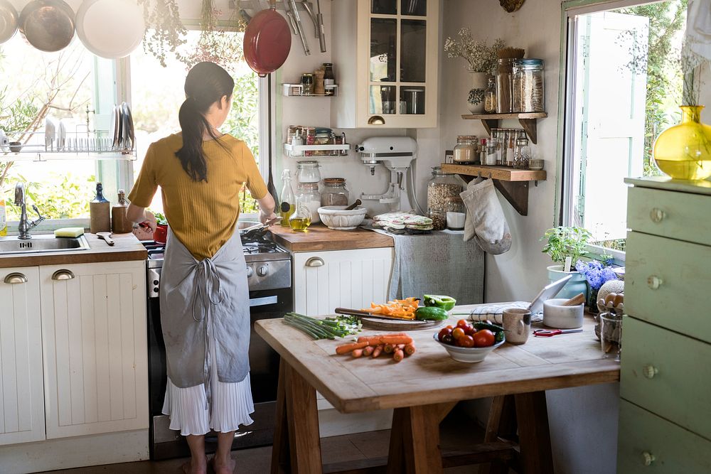 Cozy kitchen cooking scene image | Free Photo - rawpixel