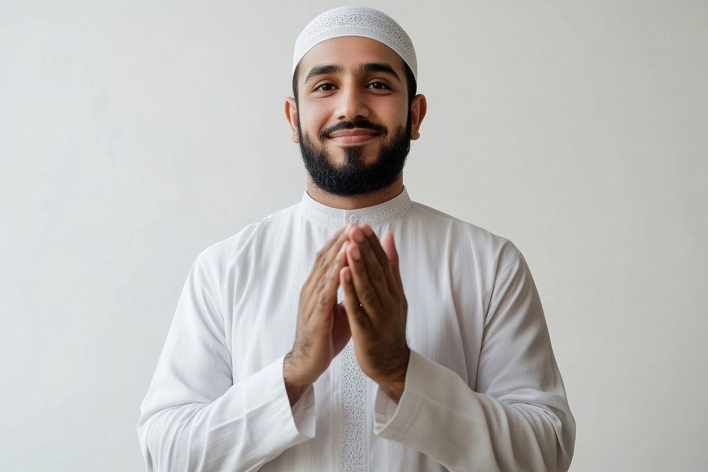 Muslim man prayer white traditional. | Free Photo - rawpixel