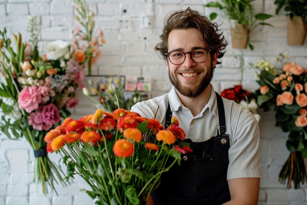 Adult man florist working flower | Premium Photo - rawpixel