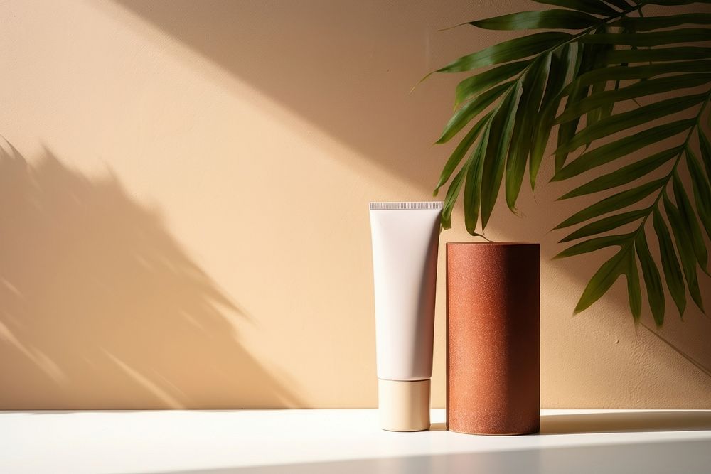 Plain cosmetic tube cosmetics vase | Premium Photo - rawpixel