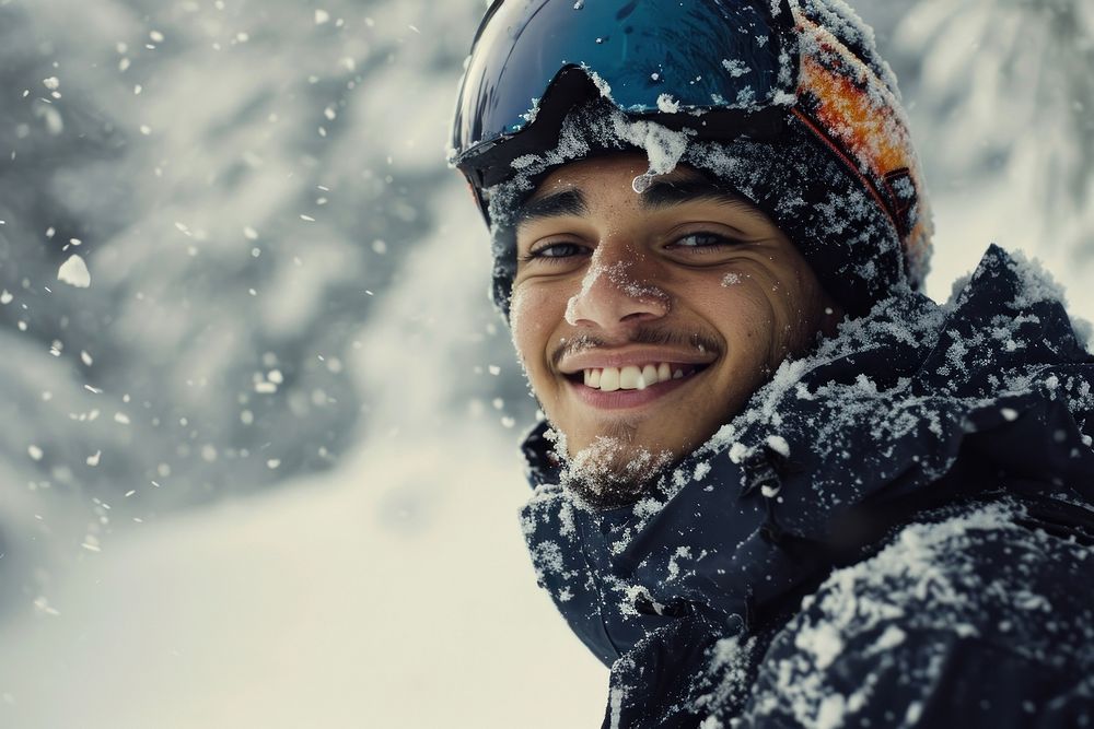 Young Samoan man snow snowboarding | Premium Photo - rawpixel