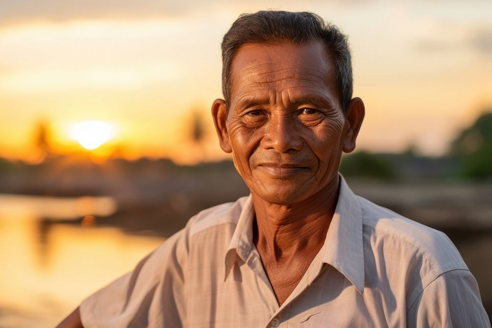 Elder Filipino Hopeful portrait adult | Free Photo - rawpixel