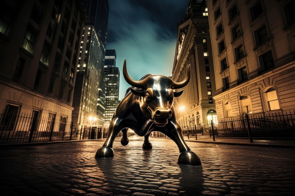 Charging Bull Sculpture street architecture | Premium Photo - rawpixel