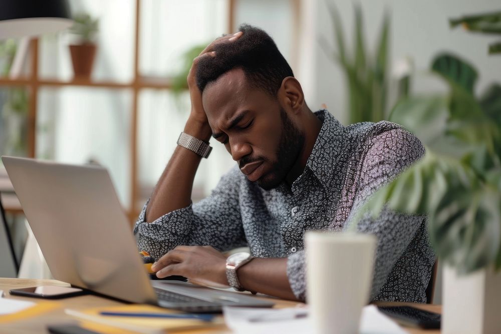 Business black man laptop computer | Free Photo - rawpixel