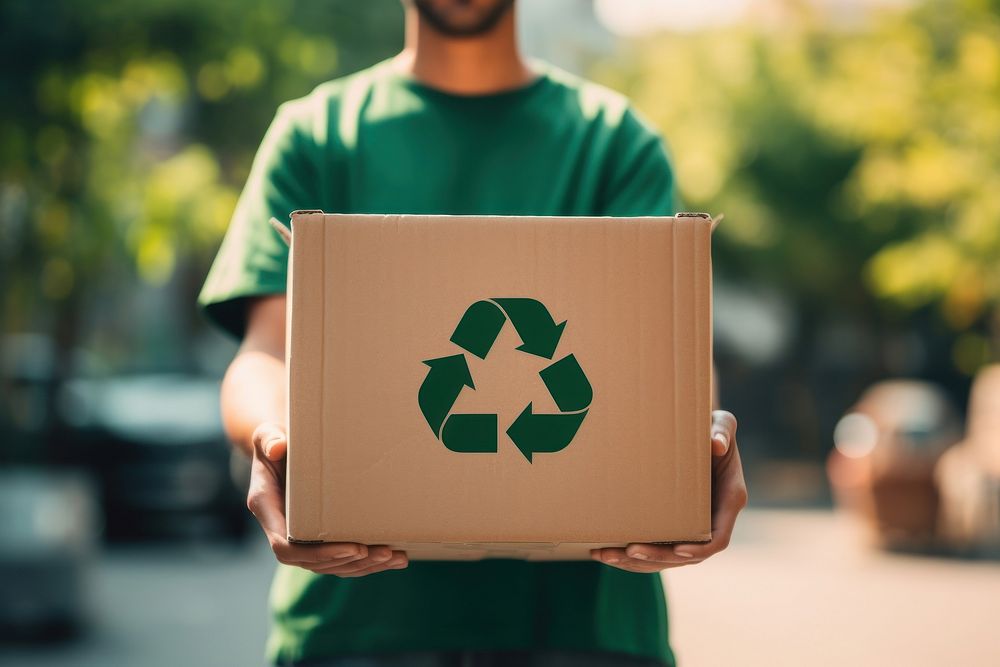 Holding recycle box cardboard green | Free Photo - rawpixel