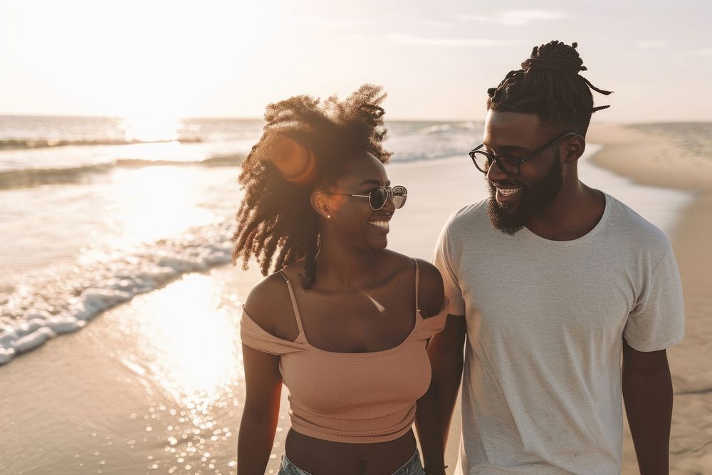 Happy black people traveling glasses | Premium Photo - rawpixel