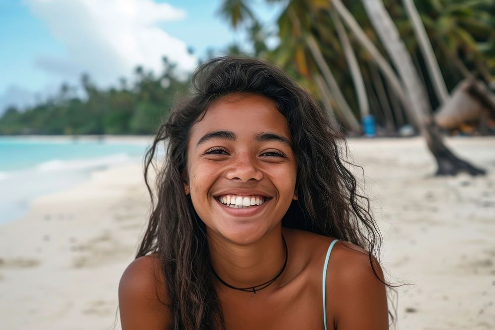Pacific islander smiling laughing beach | Free Photo - rawpixel