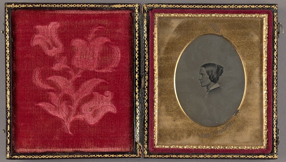 Vignette profile portrait unidentified woman | Free Photo - rawpixel