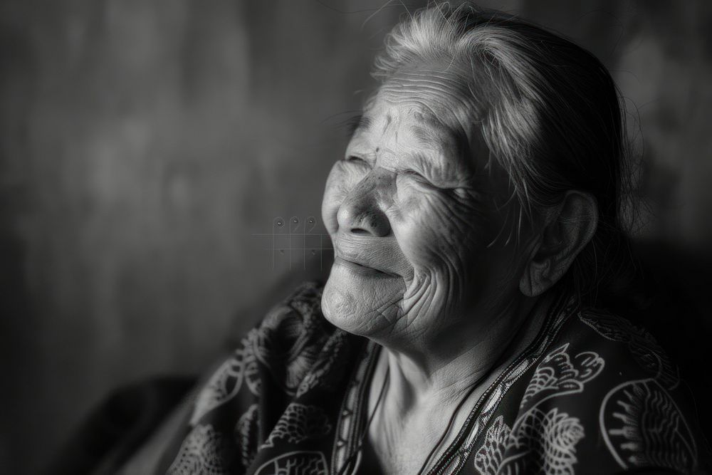 Portrait smiling old woman portrait | Free Photo - rawpixel