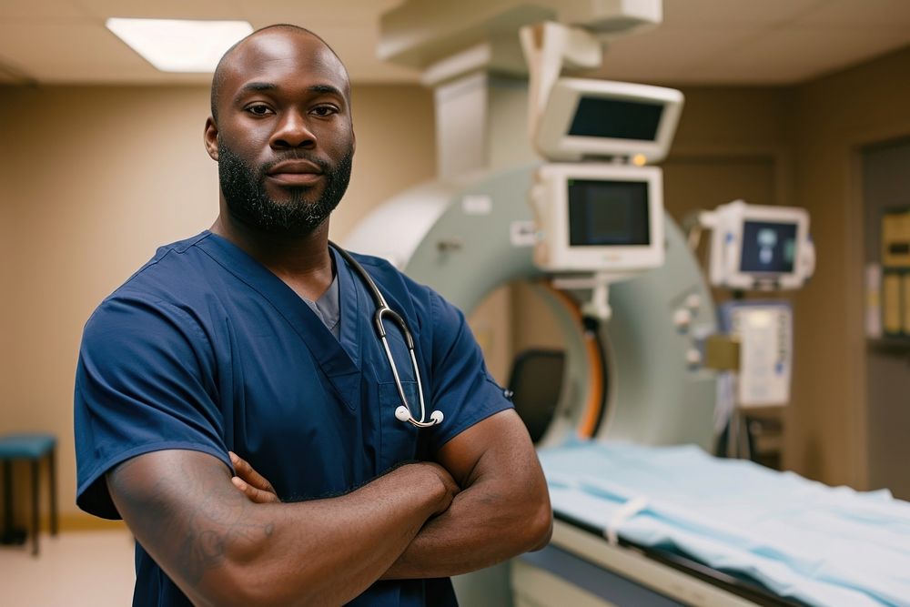 black radiology technician standing front | Premium Photo - rawpixel