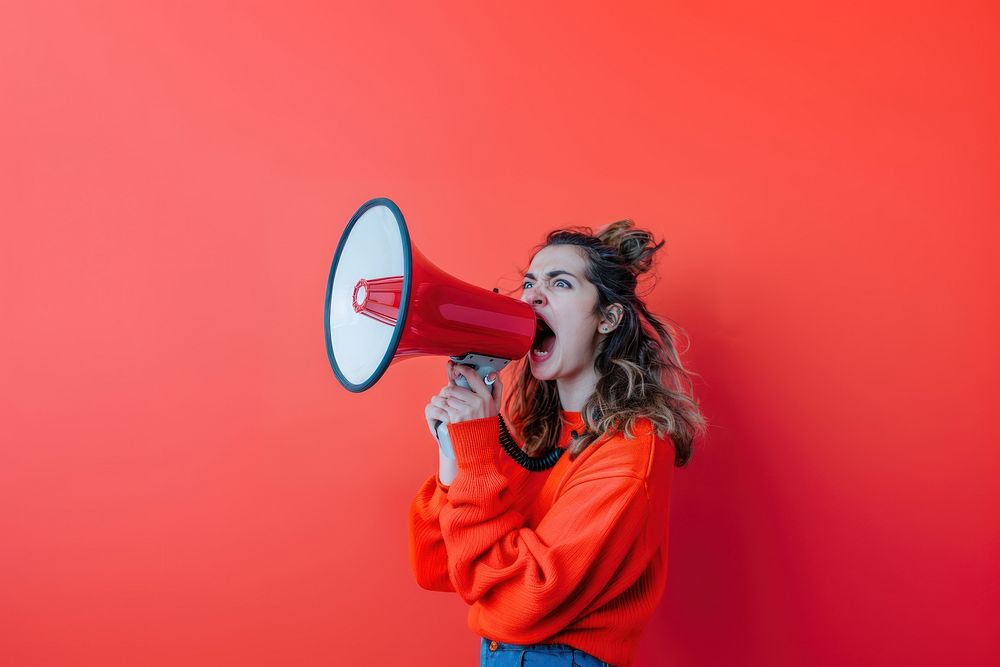 Photo aggresive woman arguing megaphone | Free Photo - rawpixel