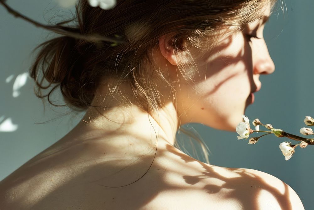 Plus size woman model flower | Premium Photo - rawpixel