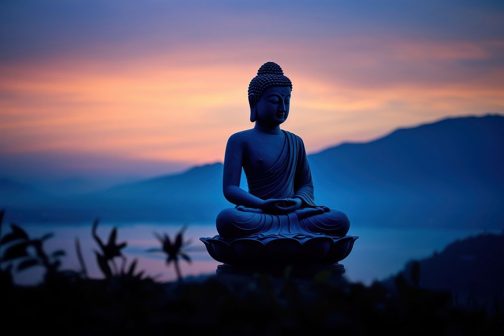 Buddha statue silhouette photography exercise | Free Photo - rawpixel