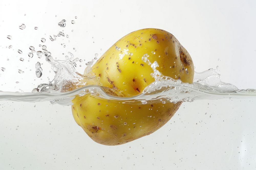 Floating potato hot water vegetable | Premium Photo - rawpixel