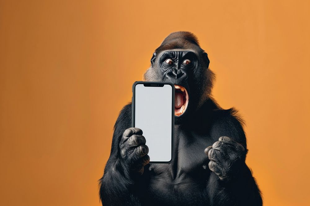 Photo shocked gorilla wildlife phone | Free Photo - rawpixel