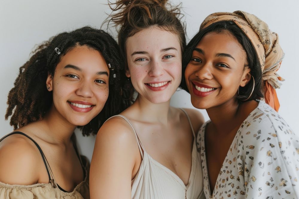 3 happy women laughing smile | Premium Photo - rawpixel