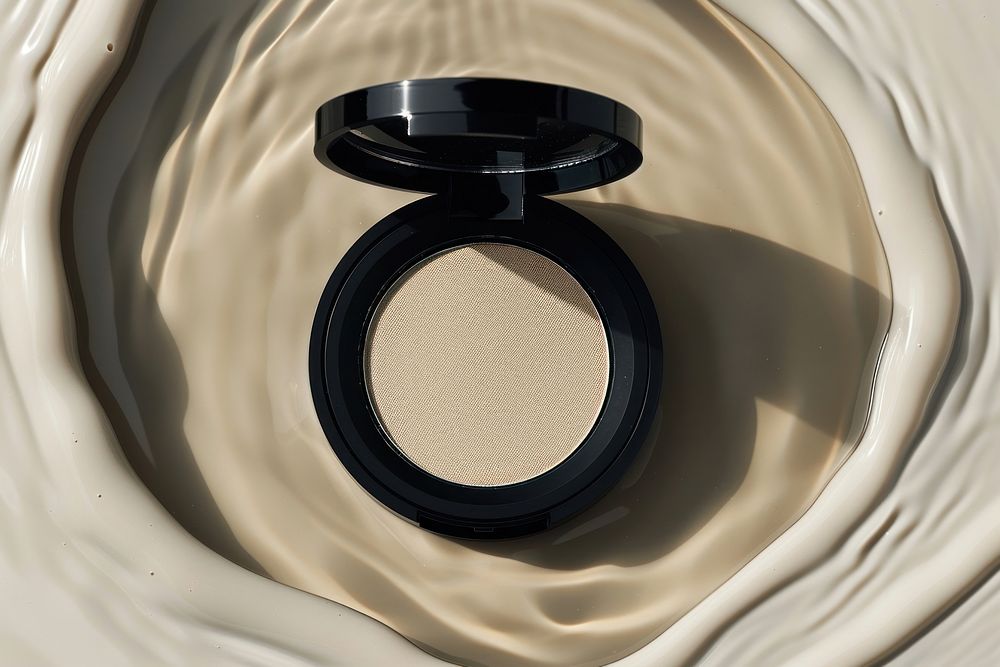 Powder compact black package cosmetics | Premium Photo - rawpixel