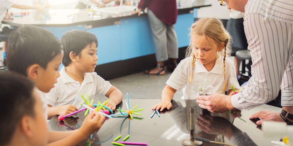 Diverse student kids science class | Premium Photo - rawpixel