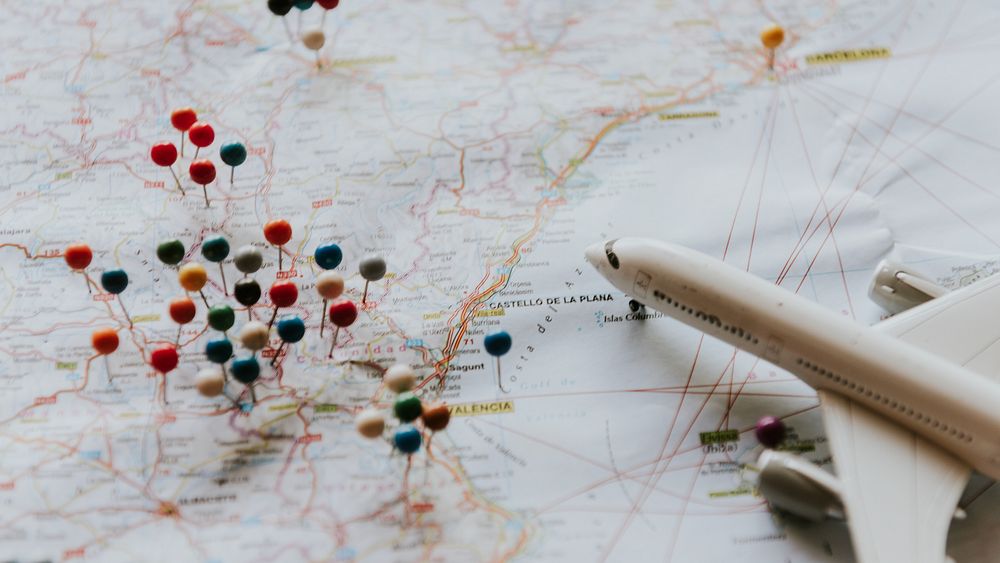 World map colorful pins marks | Free Photo - rawpixel