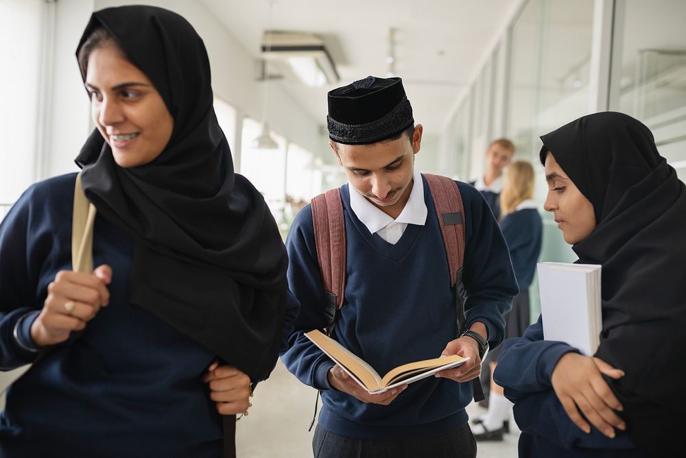 Muslim students school uniforms, reading | Premium Photo - rawpixel