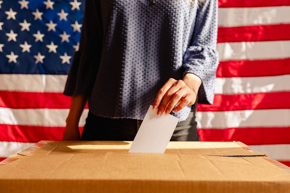 Person casting vote American election | Premium Photo - rawpixel