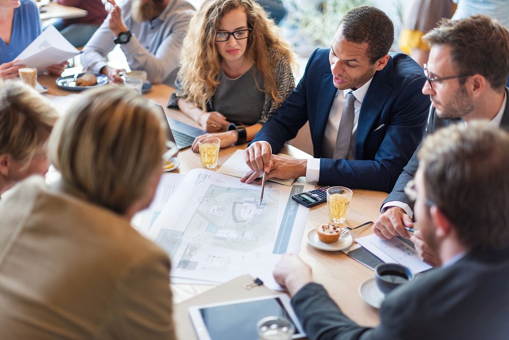 Diverse group business meeting, discussing | Free Photo - rawpixel